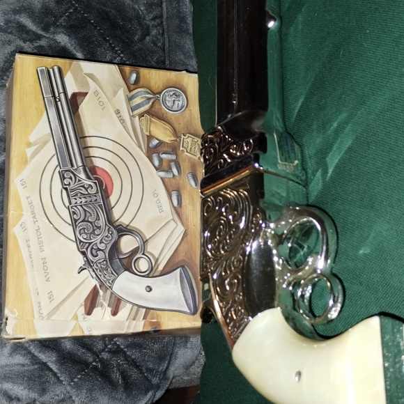 Grooming | Vintage Avon Pistol Cologne Wild Countryused | Poshmark